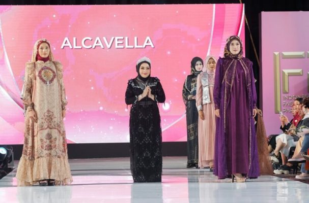 Alcavella Tampil Perdana di Indonesia Fashion Parade 2025: Dari ...